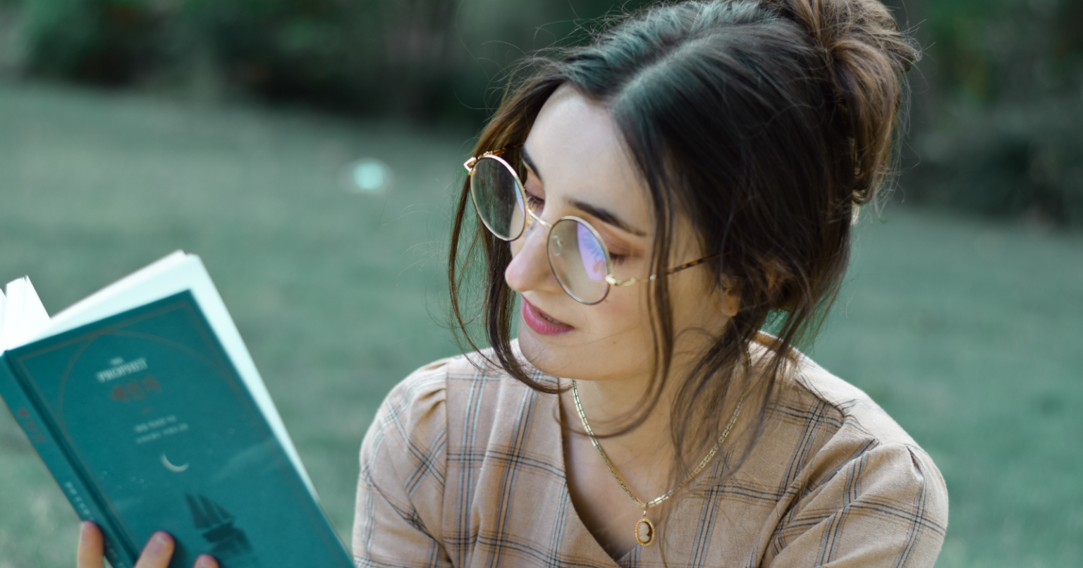 9 signs you’re genuinely intelligent, according to psychology