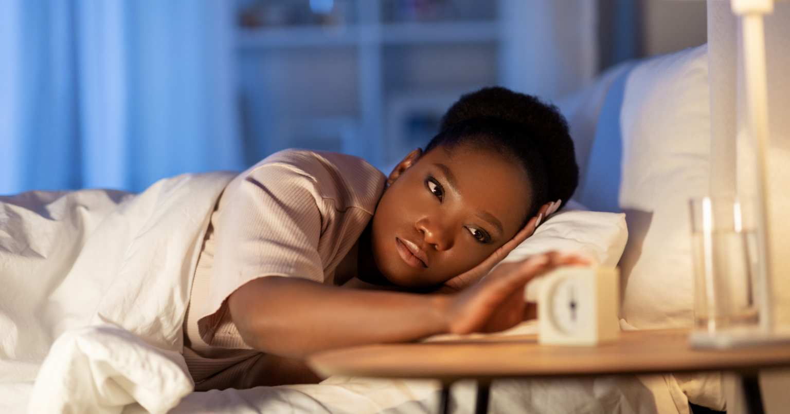 People who wake up feeling happy every morning avoid these 7 bedtime habits