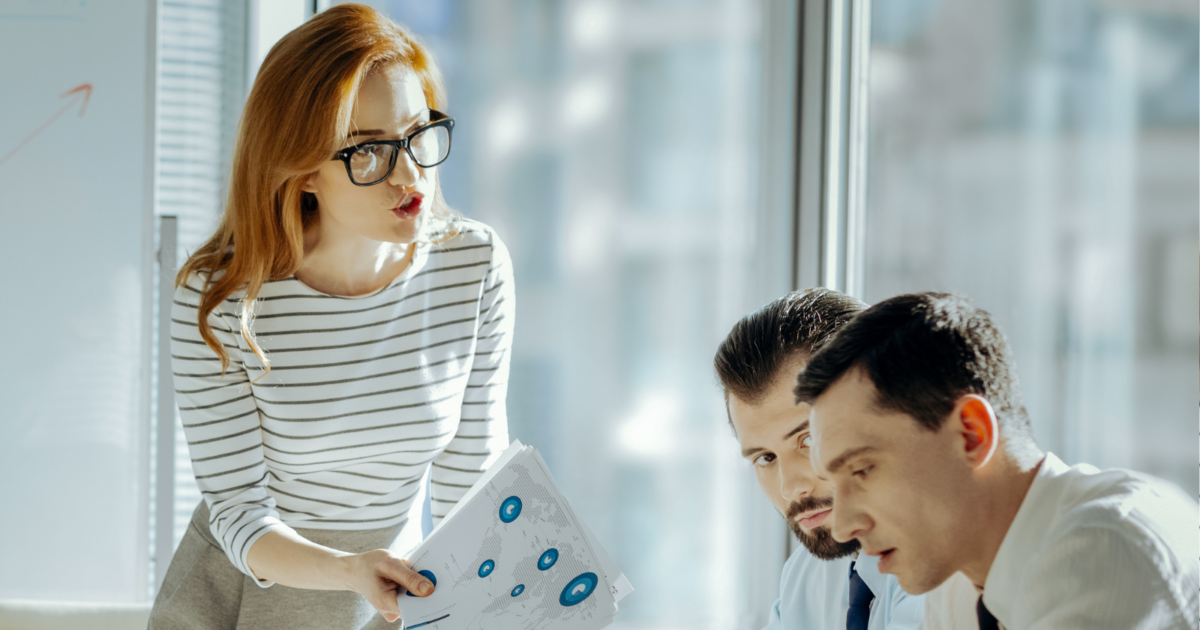 10 signs your strong personality is intimidating others, according to ...