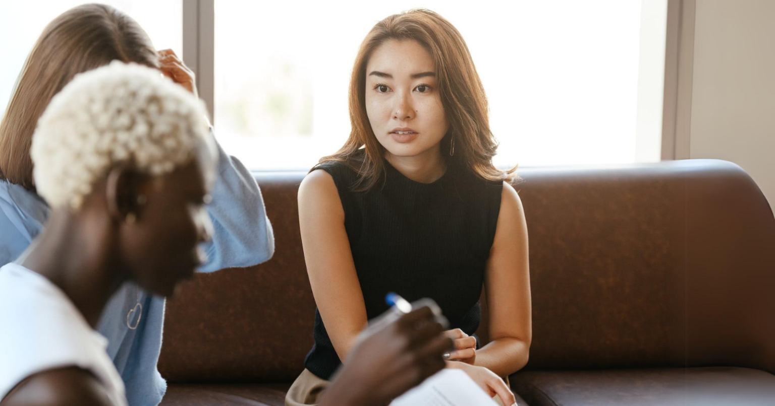 10 subtle signs you’re giving off an unfriendly vibe (without realizing it)