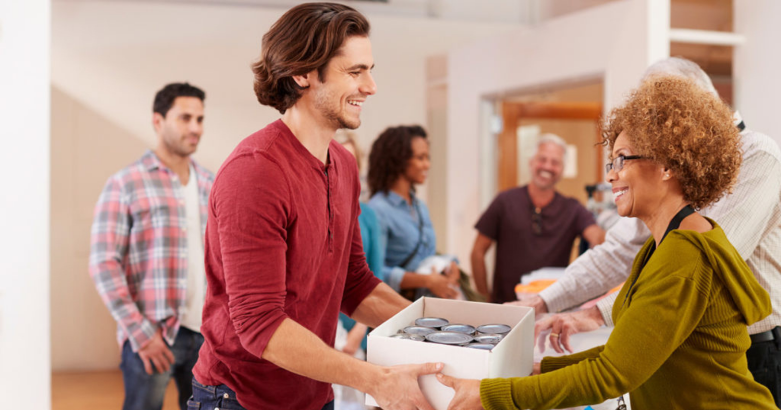 9 signs you genuinely enjoy helping others (without expecting anything ...