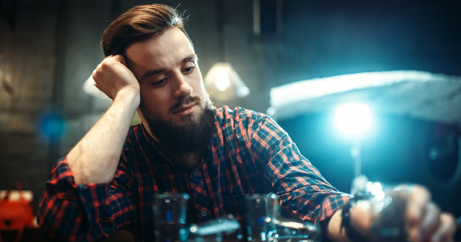 8 habits that quietly keep people unsuccessful in life