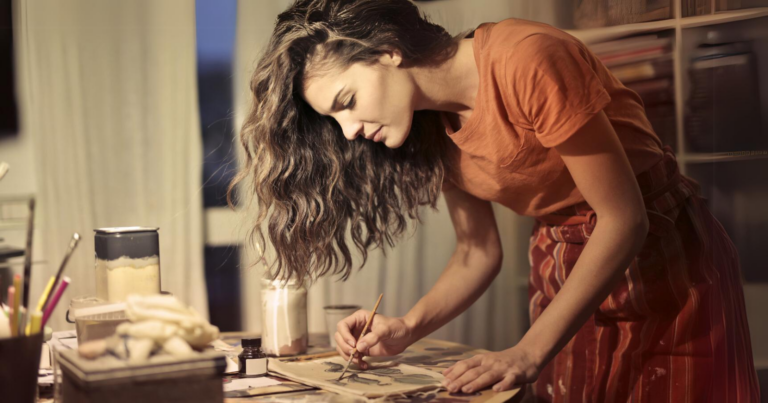 10 signs someone is a highly intelligent introvert, according to psychology