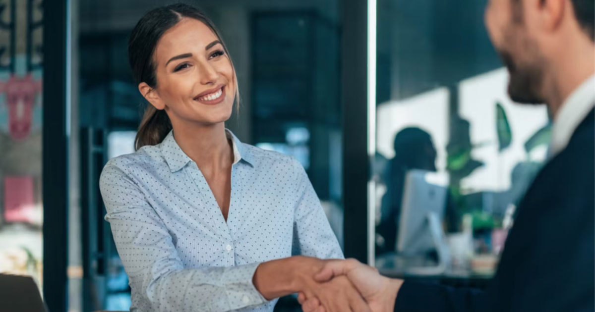 10 ways to show you’re intelligent without saying a word, according to ...