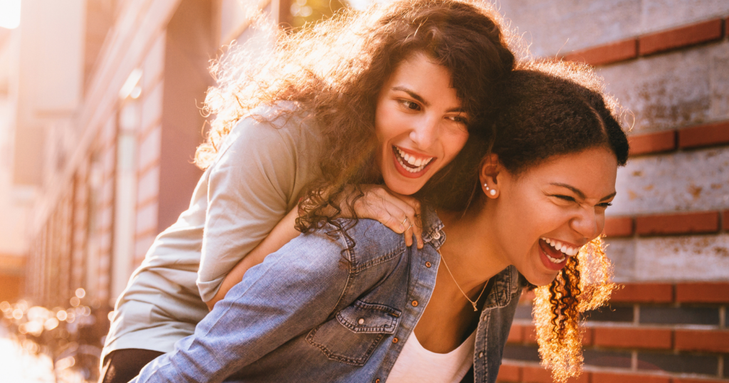 10 signs you have a genuinely good friend in your life, according to ...