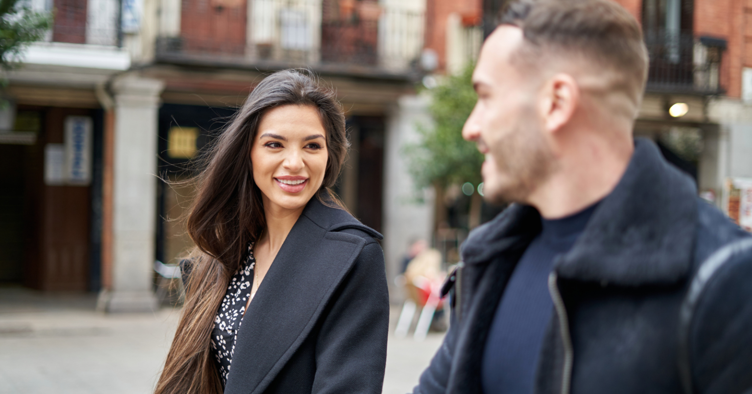 10 non-obvious body language signs that signal powerful romantic attraction