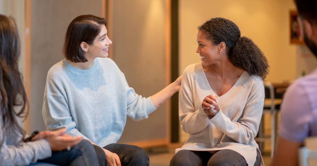 8 little-known behaviors that attract people almost instantly ...