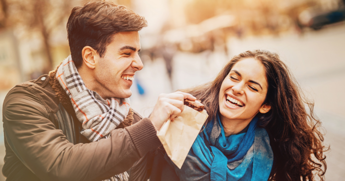 7 little-known body language signs that signal intense romantic attraction