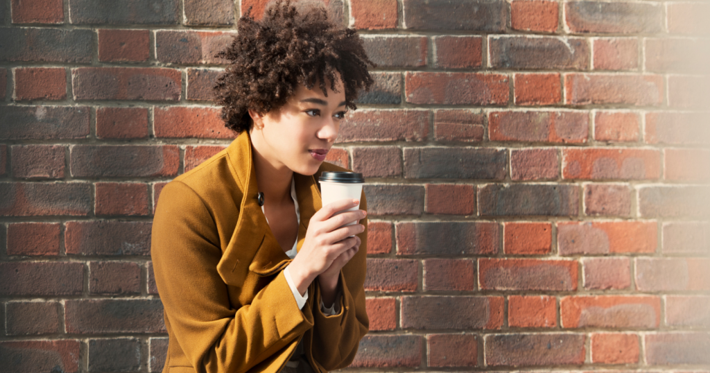 8 signs you’re the kind of person people gravitate toward (without even ...