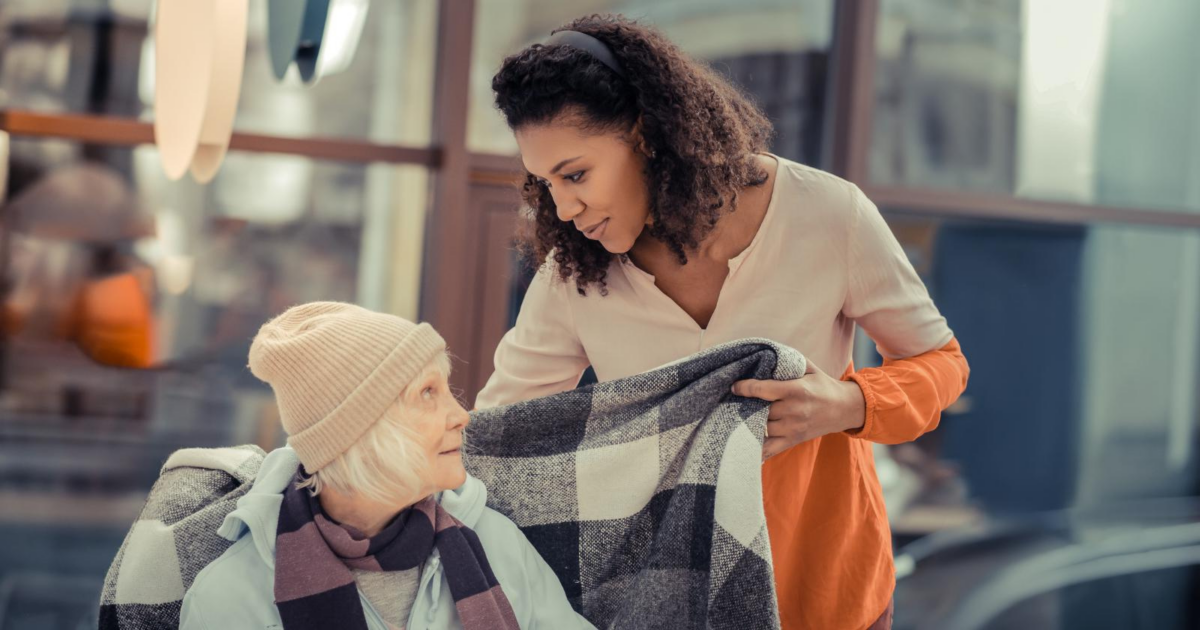 8 signs a woman has a strong nurturing side to her, according to psychology