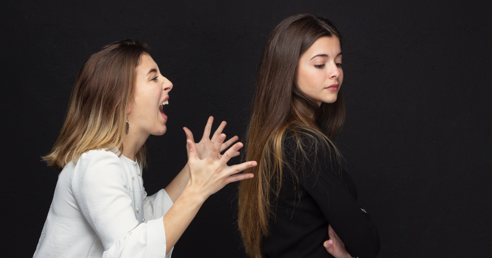 If you recognize these 9 signs, you definitely have a toxic person in ...