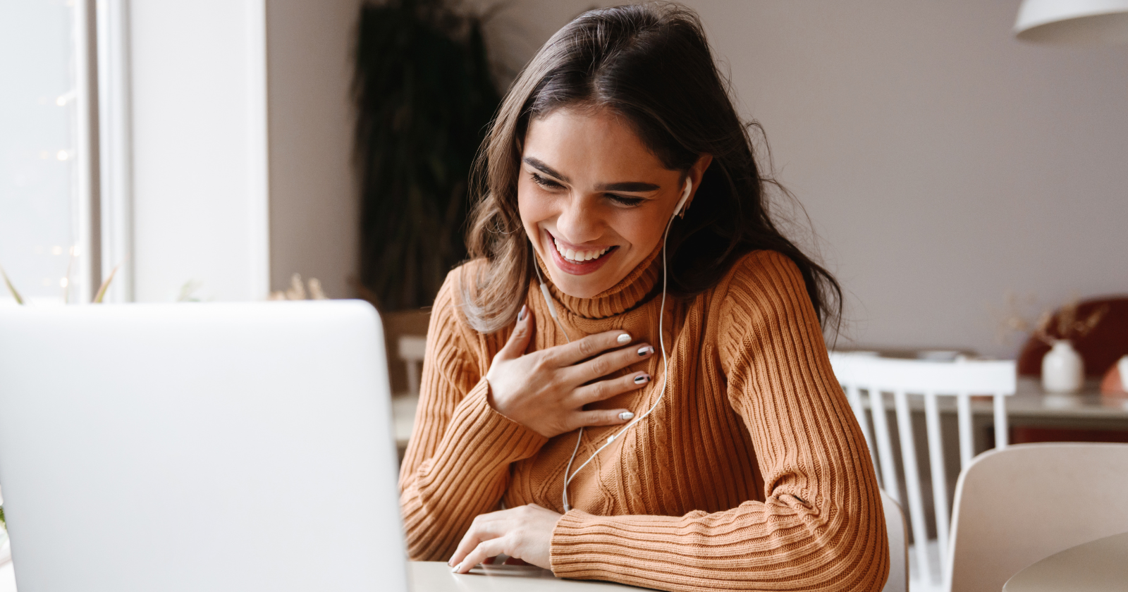 7 daily habits of people who always seem happy and joyful, according to ...