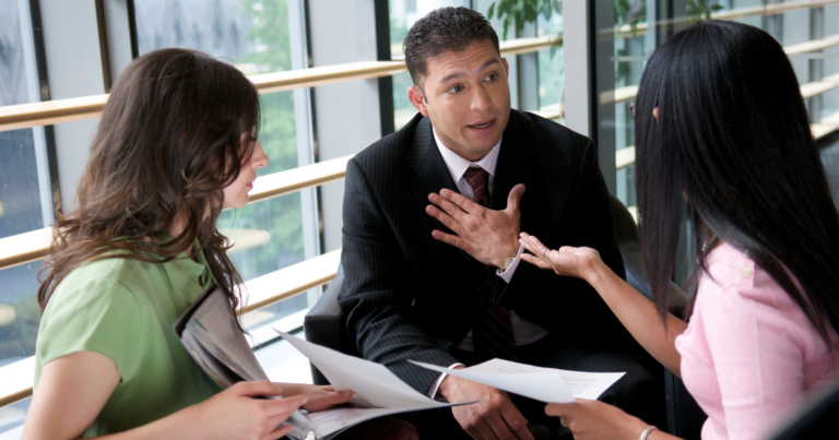 8 phrases highly intelligent people use to win arguments, says a ...