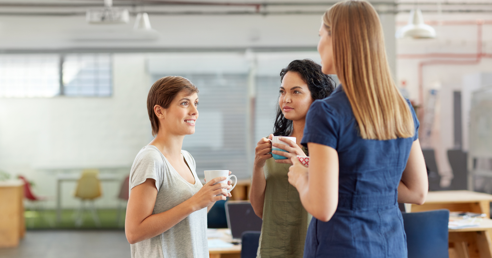 7 subtle signs someone is only pretending to be your friend, according ...