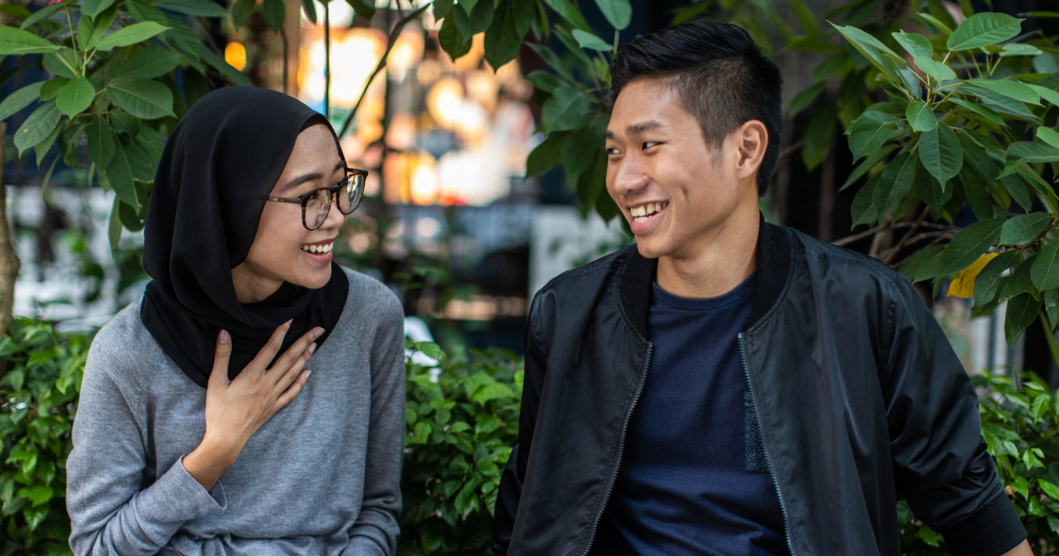 People who are great at small talk use these 8 subtle phrases to ...