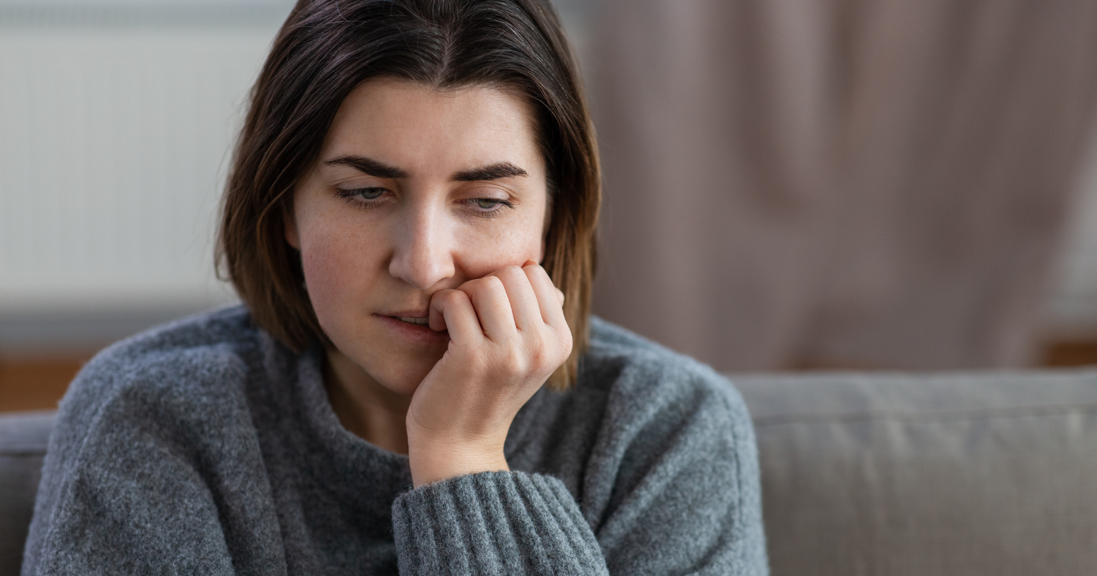 8 things emotionally naive women often learn the hard way, according to ...