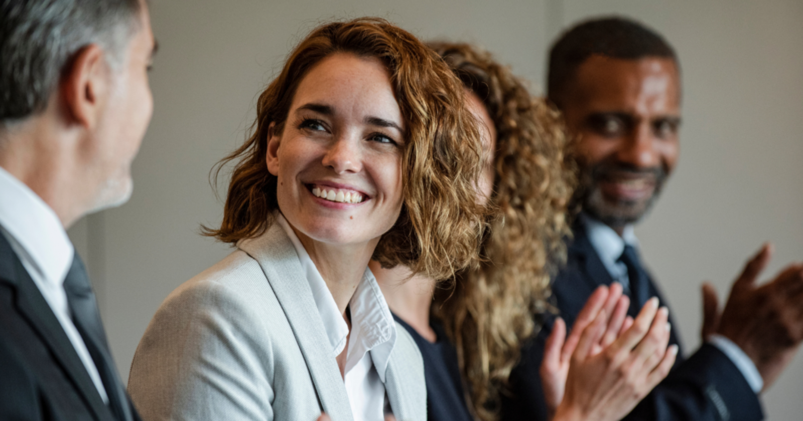 8 subtle ways confident people command a room without saying a word