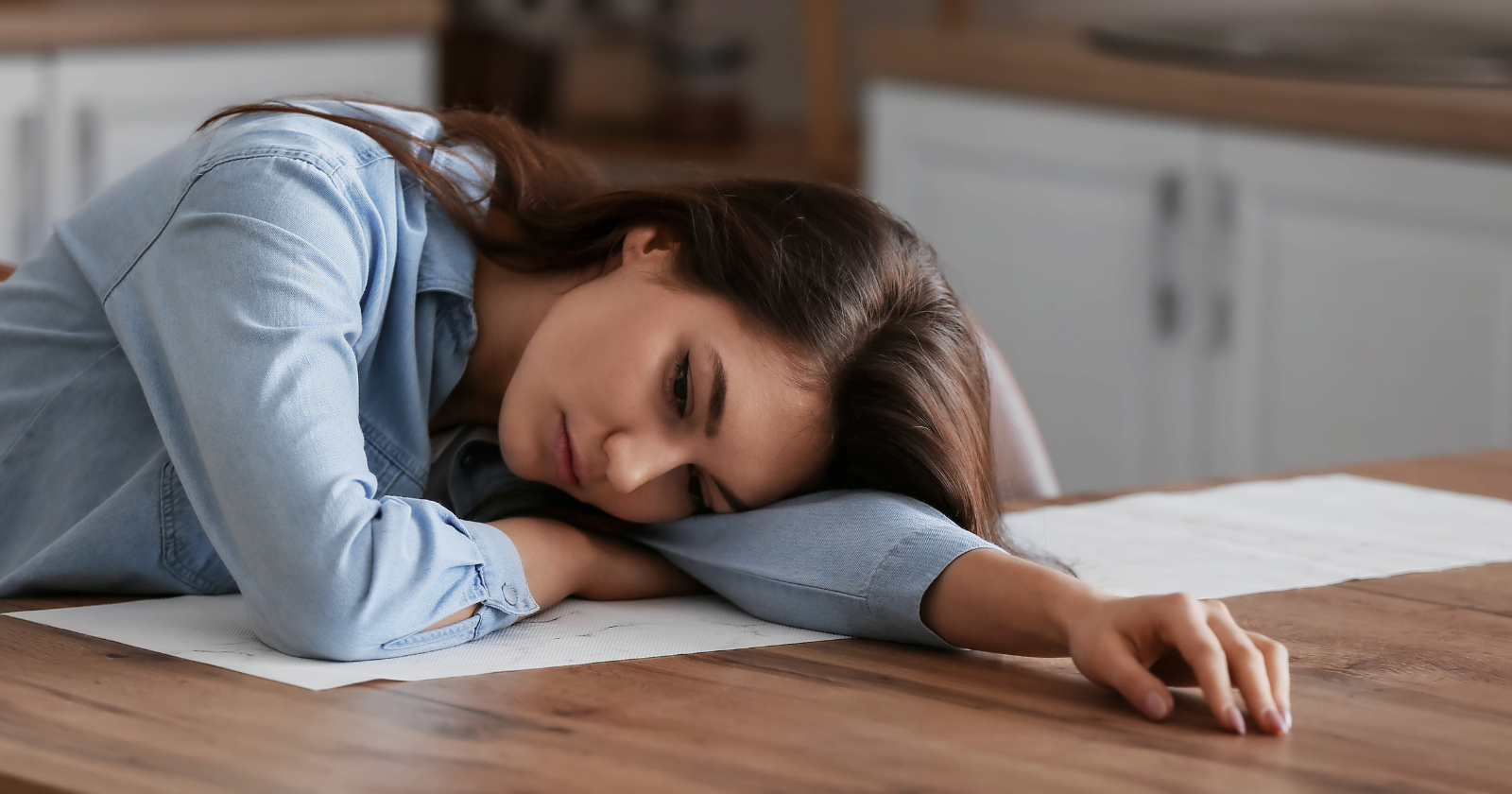 7 signs a woman’s soul is tired, even if her body keeps going