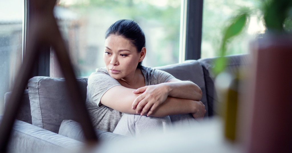 People who have no close friends often show these 8 behaviors (without ...