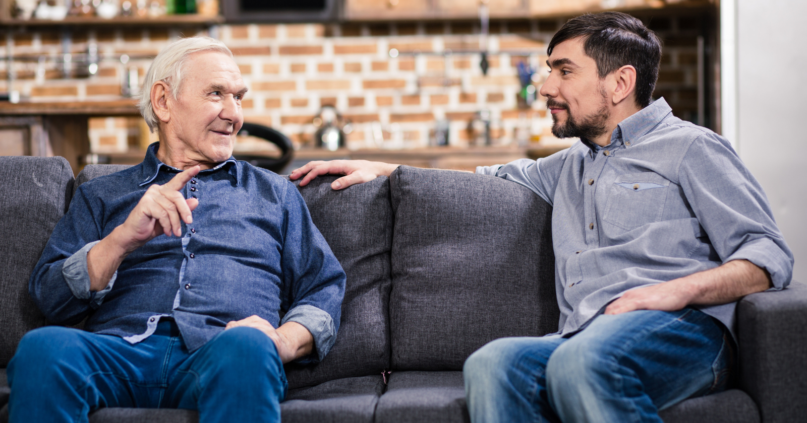 People who seem effortlessly wise often avoid these 8 common conversational pitfalls