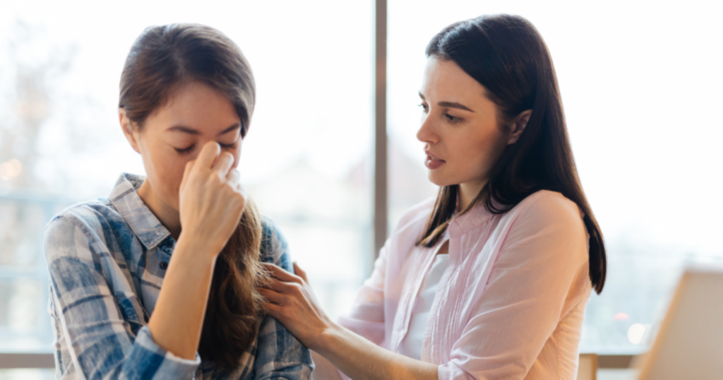 8 signs you’re the kind of person people gravitate toward (without even ...