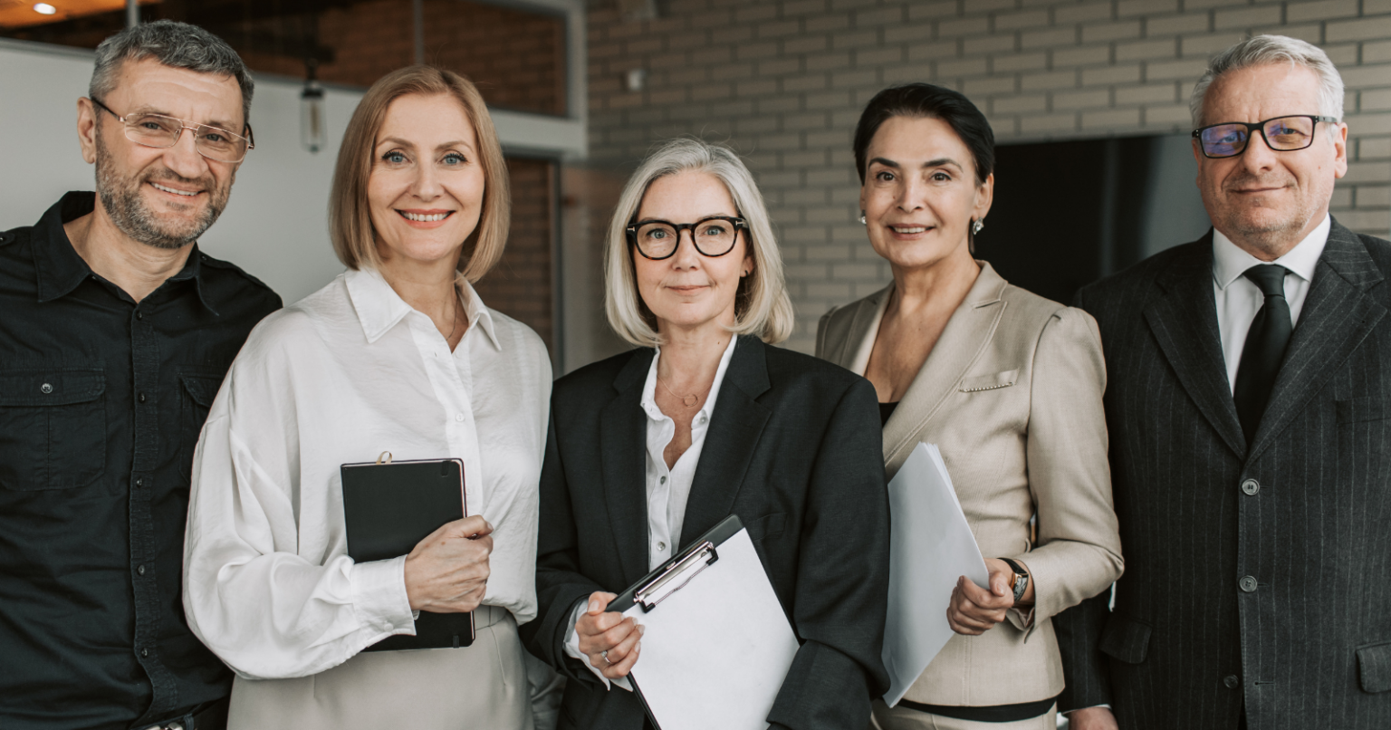 Psychology says working-class people and wealthy people define "success ...